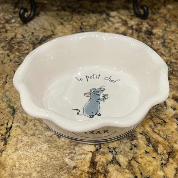Rae Dunn | Kitchen | Rae Dunn Pixar Ratatouille Scalloped Mini Baking ...